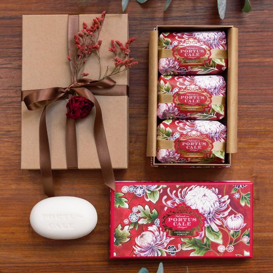 Kit 03 Sabonetes em Barra Noble Red Castelbel - LCL Home