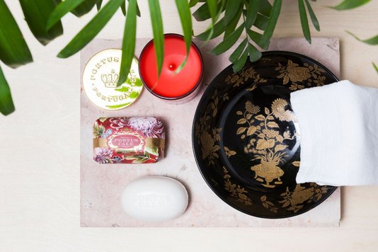 Kit 03 Sabonetes em Barra Noble Red Castelbel - LCL Home