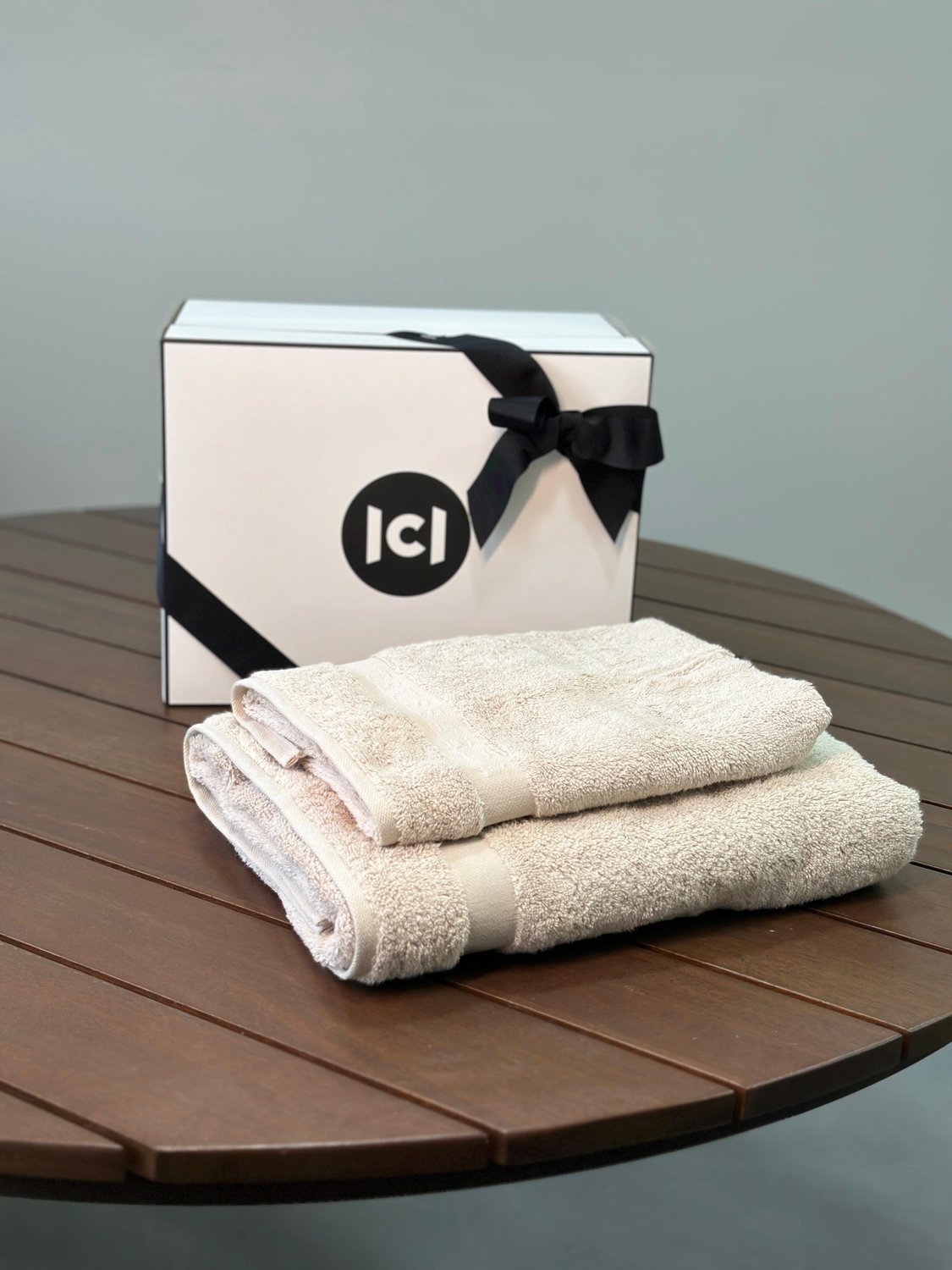 Presente Banhão e Rosto Farnese Trussardi - LCL Home